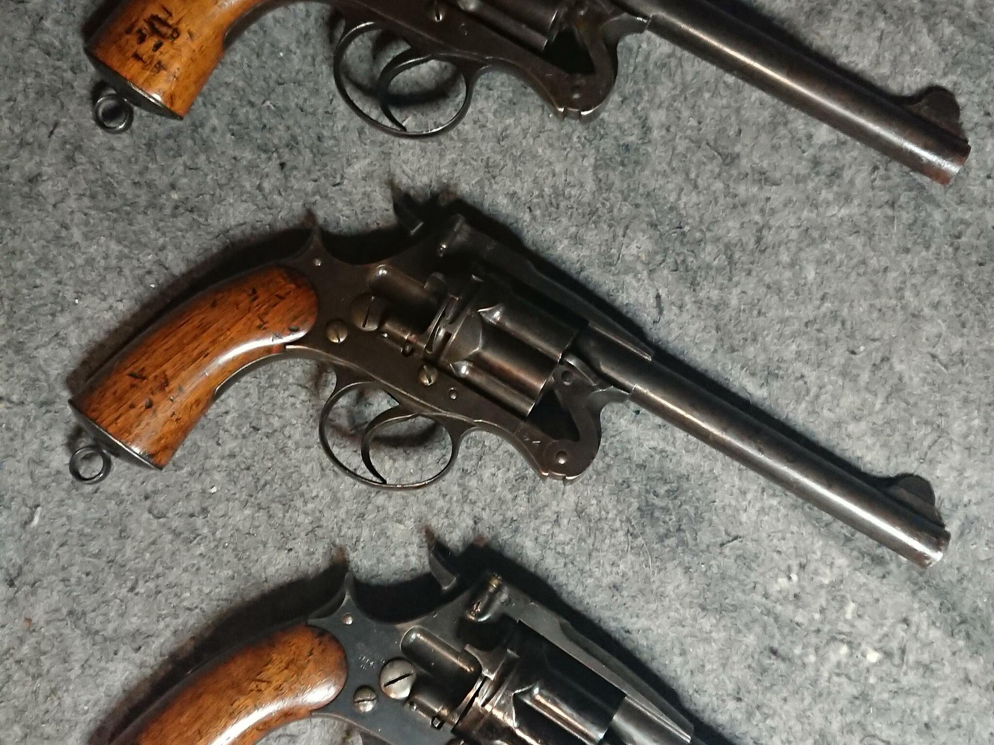 antique-guns.ca - firearm export/import